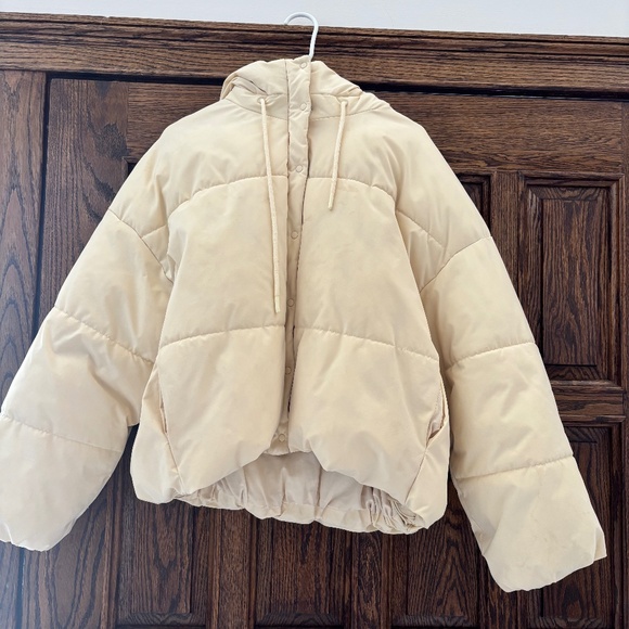 Zara | Jackets & Coats | Zara Puffer Jacket Cream Size Medium | Poshmark